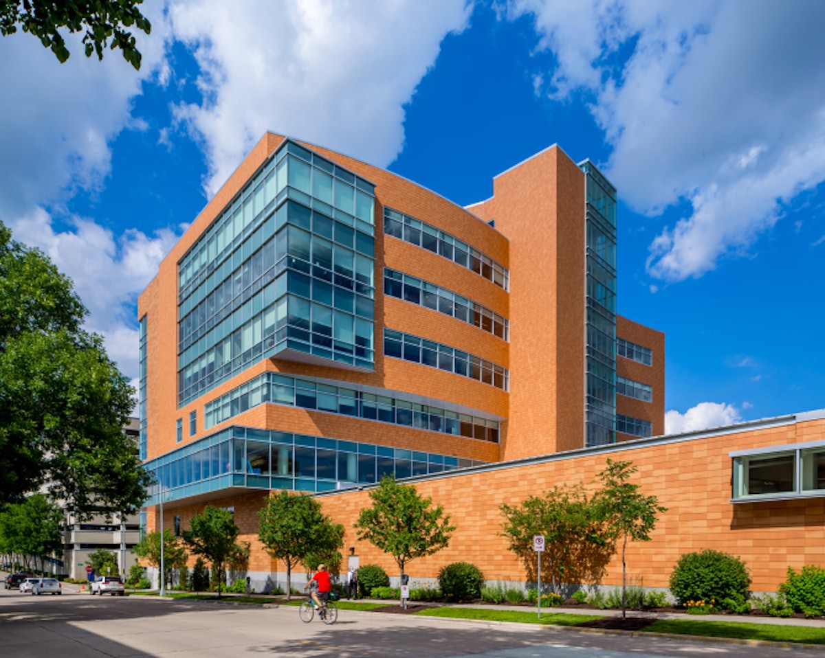 2016 Facilities of Merit: Mayo Clinic Dan Abraham Healthy Living Center ...